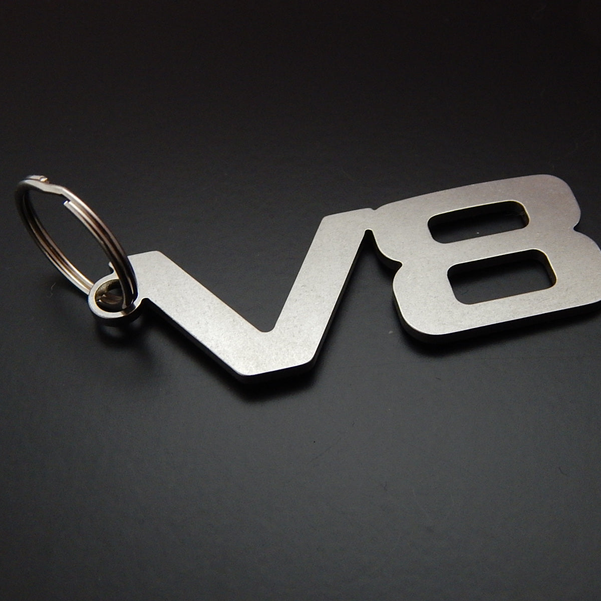 V8 Keychain Stainless Steel brushed – DisagrEE
